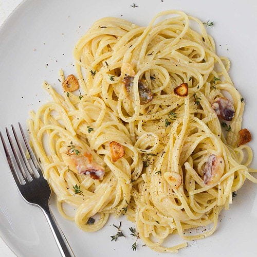 Vegan Garlic Pasta (40 Cloves!) - Naturallie Plant-Based