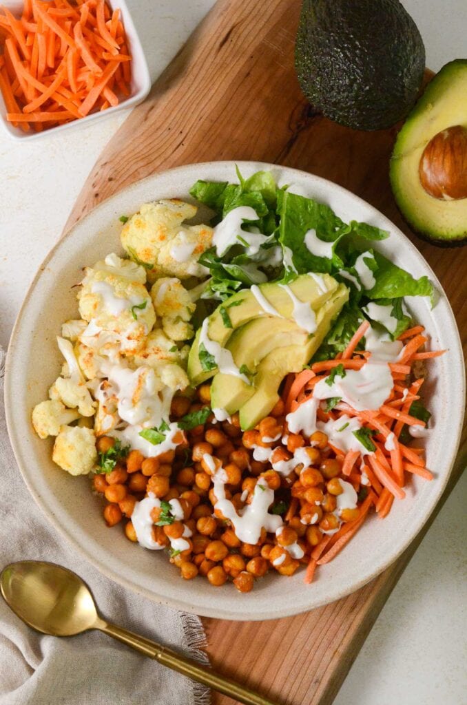 Buffalo Chickpea Bowl - Naturallie Plant-Based